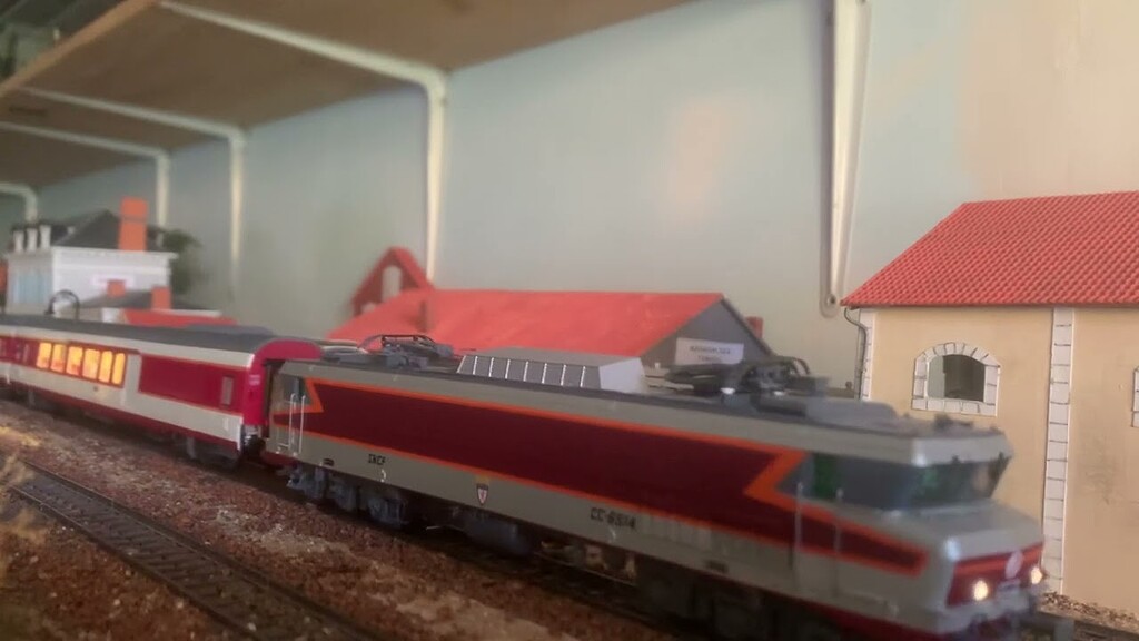 Eclairage et personnage en place rame lsmodel - Trains Miniatures - Forum 3Rails